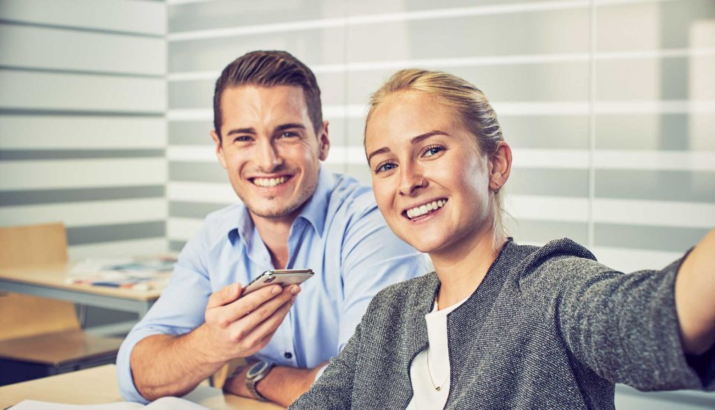Strategy – Management – Communication - FHWien der WKW